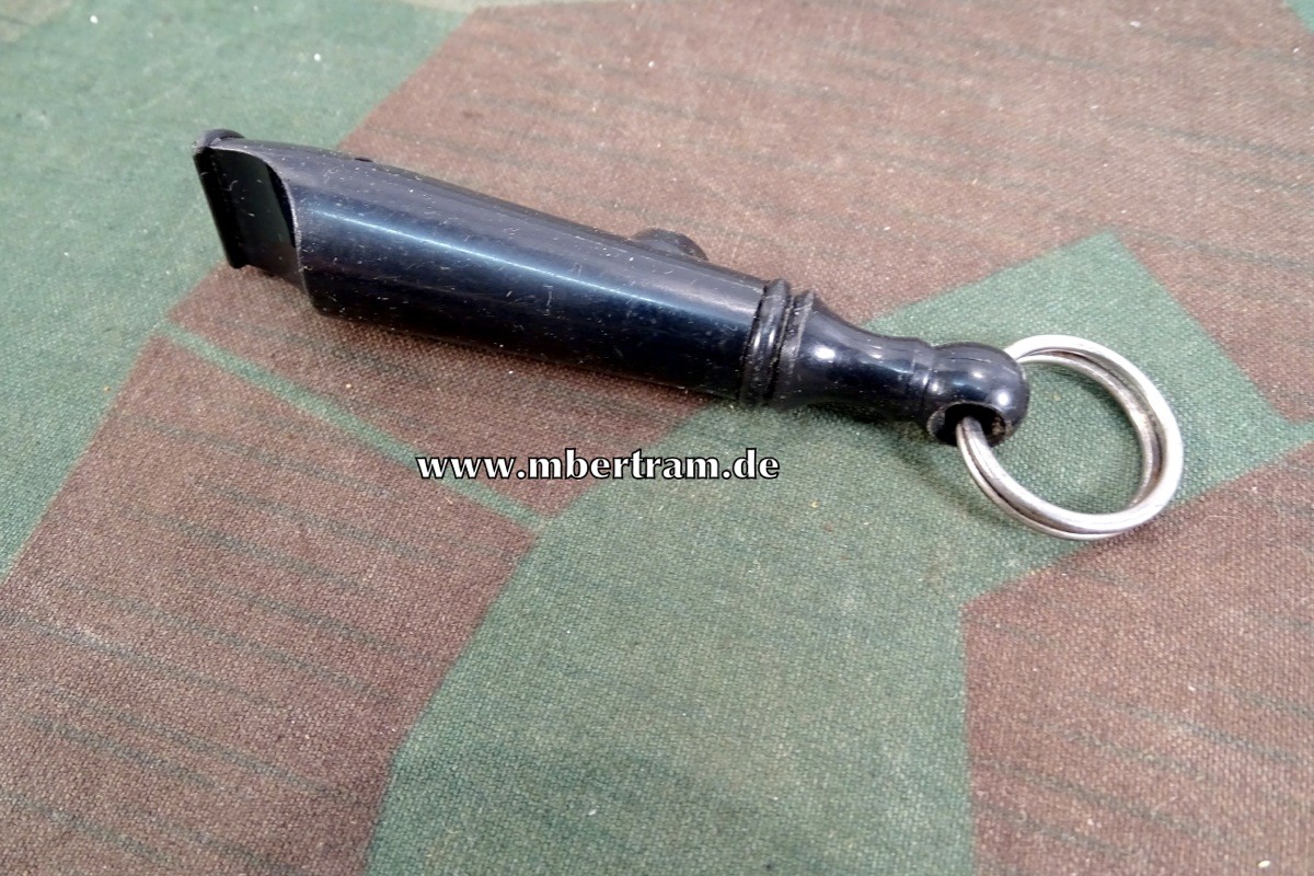 Waffen SS / Wehrmacht : längliche Bakelit Trillerpfeife für Feldwebel u ...